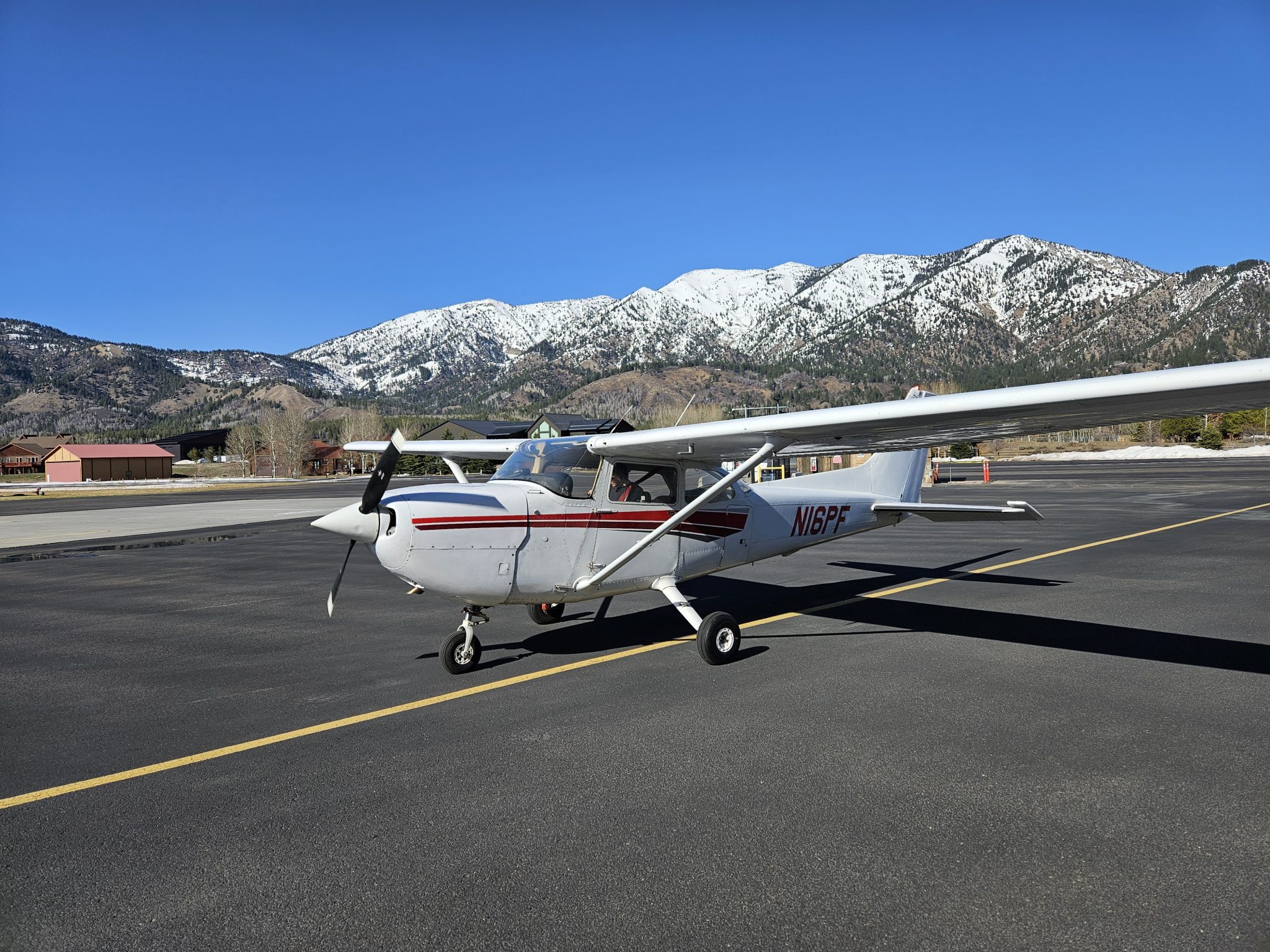 The High-Performance Skyhawk. The Workhorse of Axiom Aviation - Flight ...